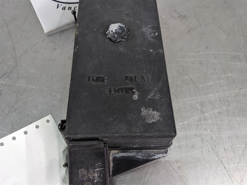 2003-04 C5 Corvette Engine Bay Fuse Box Assembly - 5.7L, M/T - OEM ...