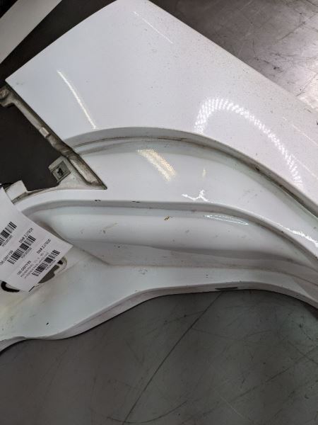 1999 C5 Corvette LH Drivers Side Rocker Panel Moulding - White, Nice ...