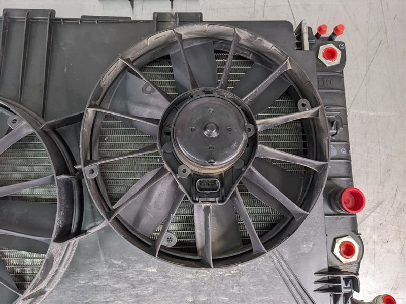2002-04 C5 Corvette Front Engine Bay Radiator / Condenser / Cooling Fa ...