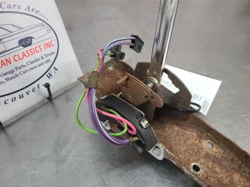 1977-82 CORVETTE AUTOMATIC SHIFTER WITH SWITCH AND KNOB. NICE CLEAN OR ...