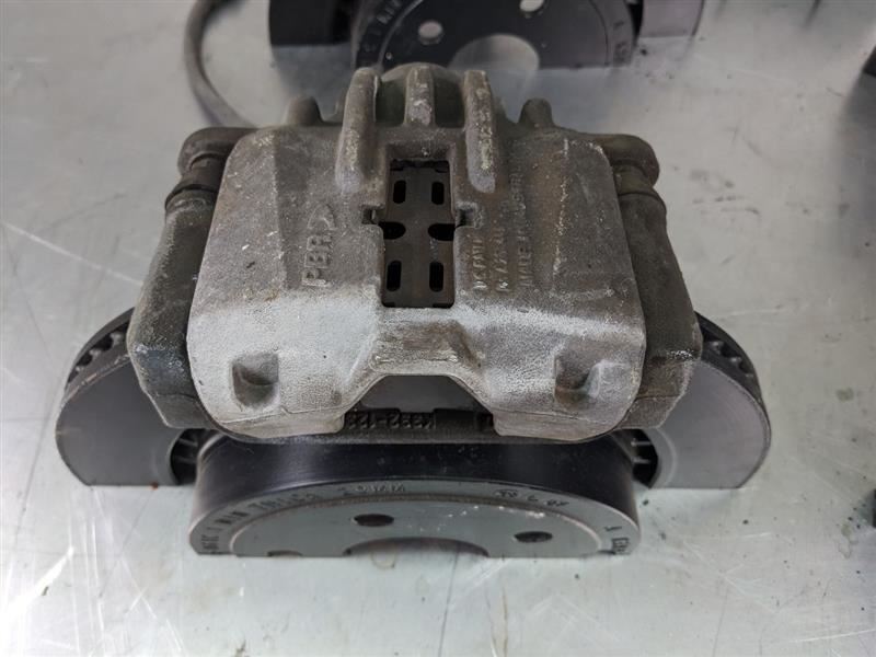 1997-04 C5 Corvette Complete Set of 4 Brake Calipers - Front & Rear ...